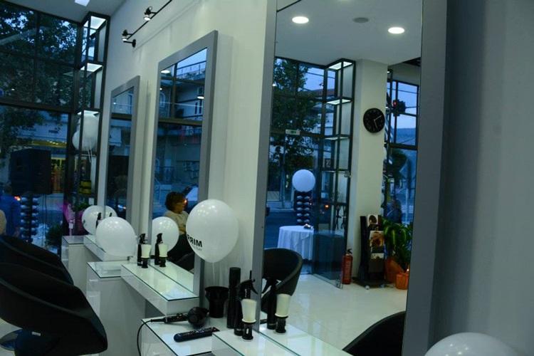 ΚΟΜΜΩΤΗΡΙΟ ΑΝΩ ΛΙΟΣΙΑ | MIRROR THE HAIR » BeautyBooking.gr