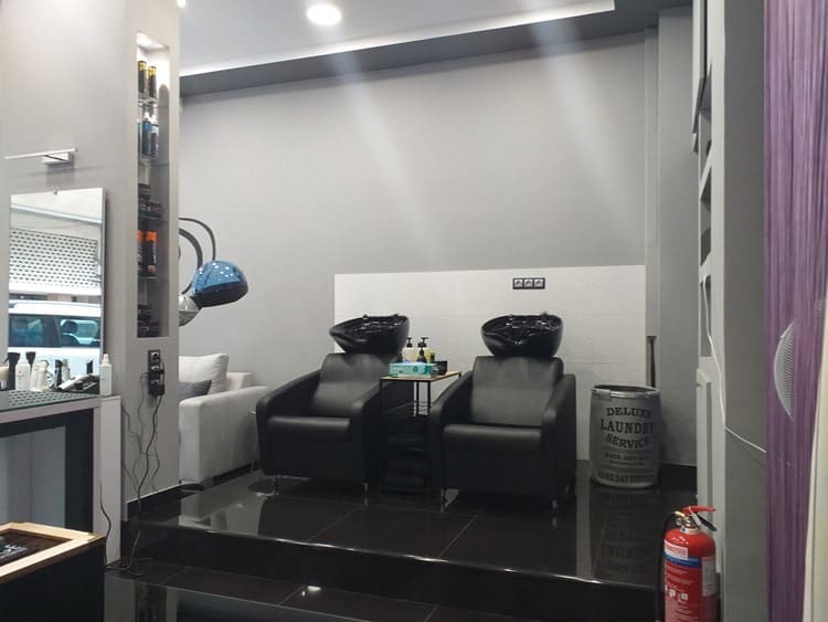 ΚΟΜΜΩΤΗΡΙΟ ΚΕΡΚΥΡΑ | H & B HAIR AND BEAUTY » BeautyBooking.gr