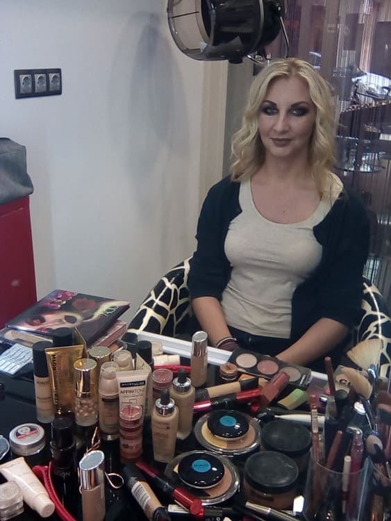 ΚΟΜΜΩΤΗΡΙΟ ΚΕΡΚΥΡΑ | H & B HAIR AND BEAUTY » BeautyBooking.gr