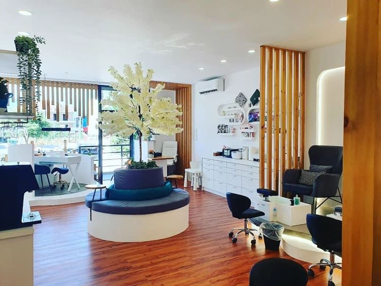 ΜΑΝΙΚΙΟΥΡ ΠΕΝΤΙΚΙΟΥΡ ΧΑΛΑΝΔΡΙ | COCO NAILS BY DIMI » BeautyBooking.gr